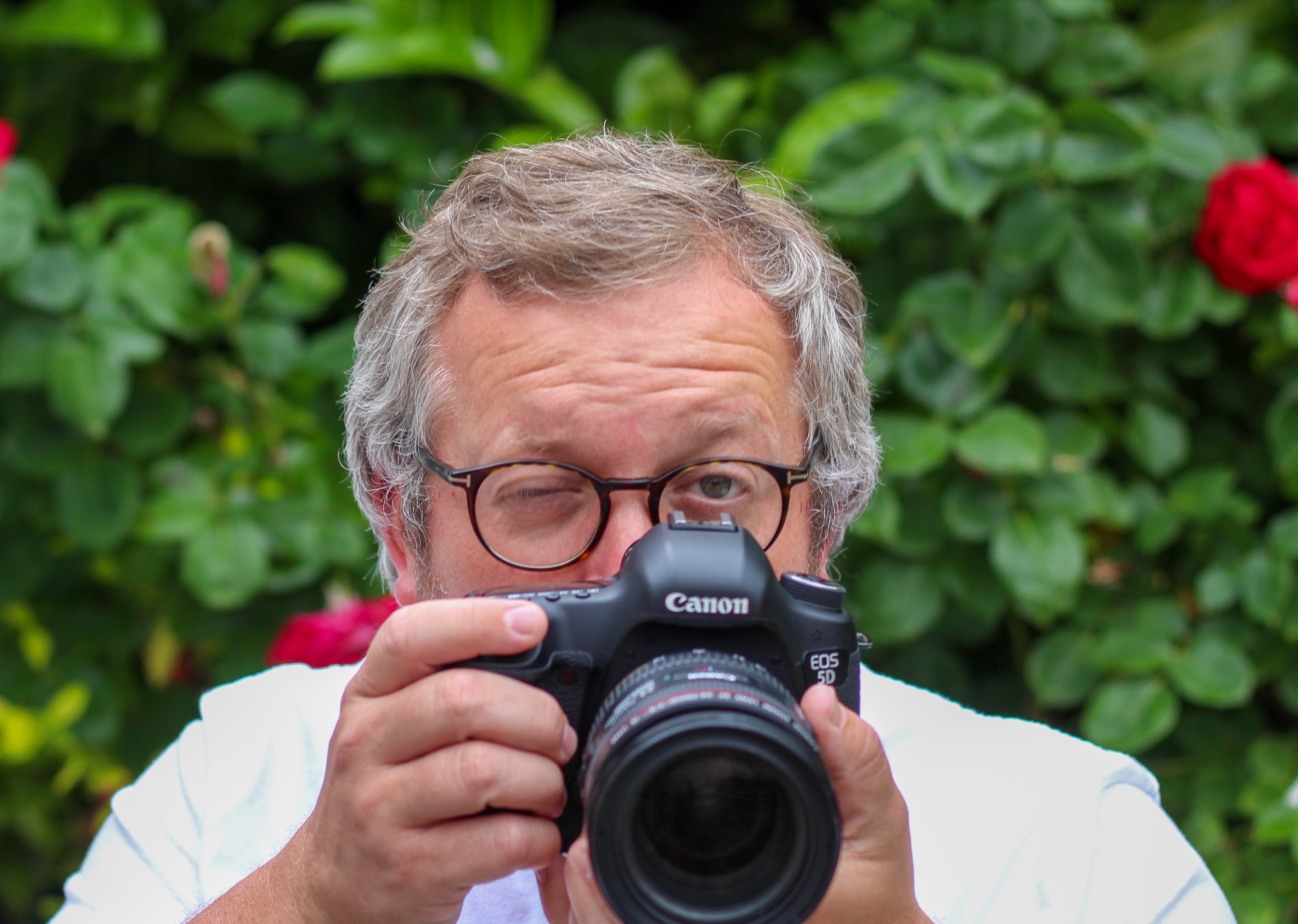 Contact and Socials – Lark Photography